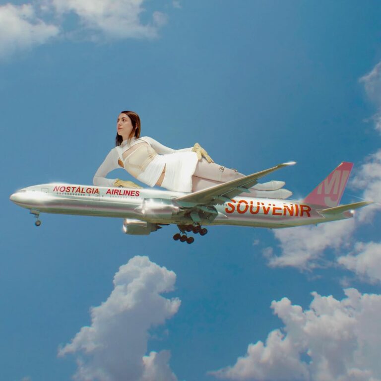 Maria Jaume presenta en Formentera su gira “Nostàlgia Airlines SOUVENIR ...
